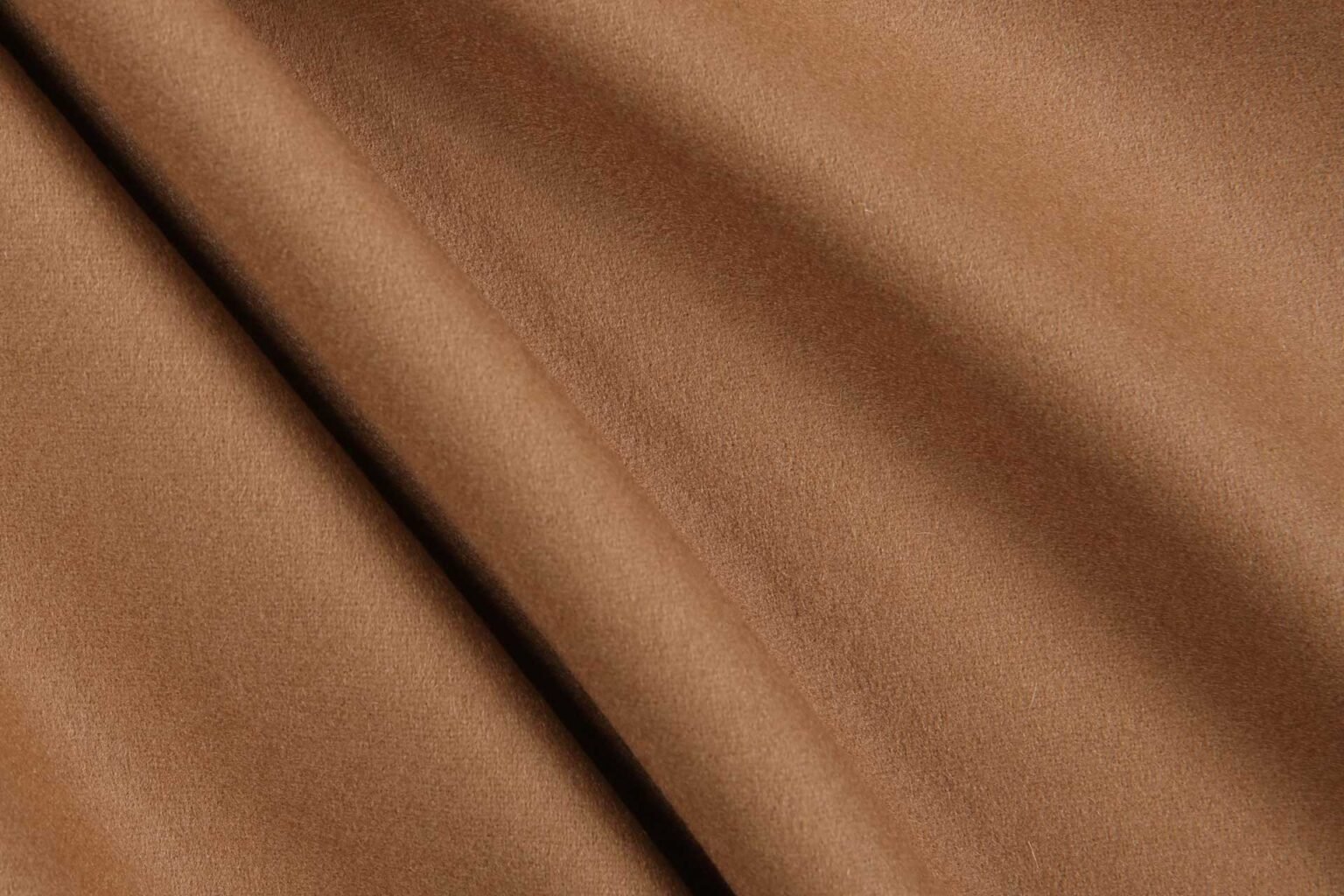 Camel hair yarn is also compact and feels solid, Malaysia